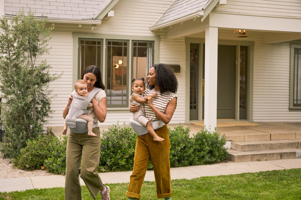 How to Wear Your Baby in the Hip Carry Position • Official Store ...